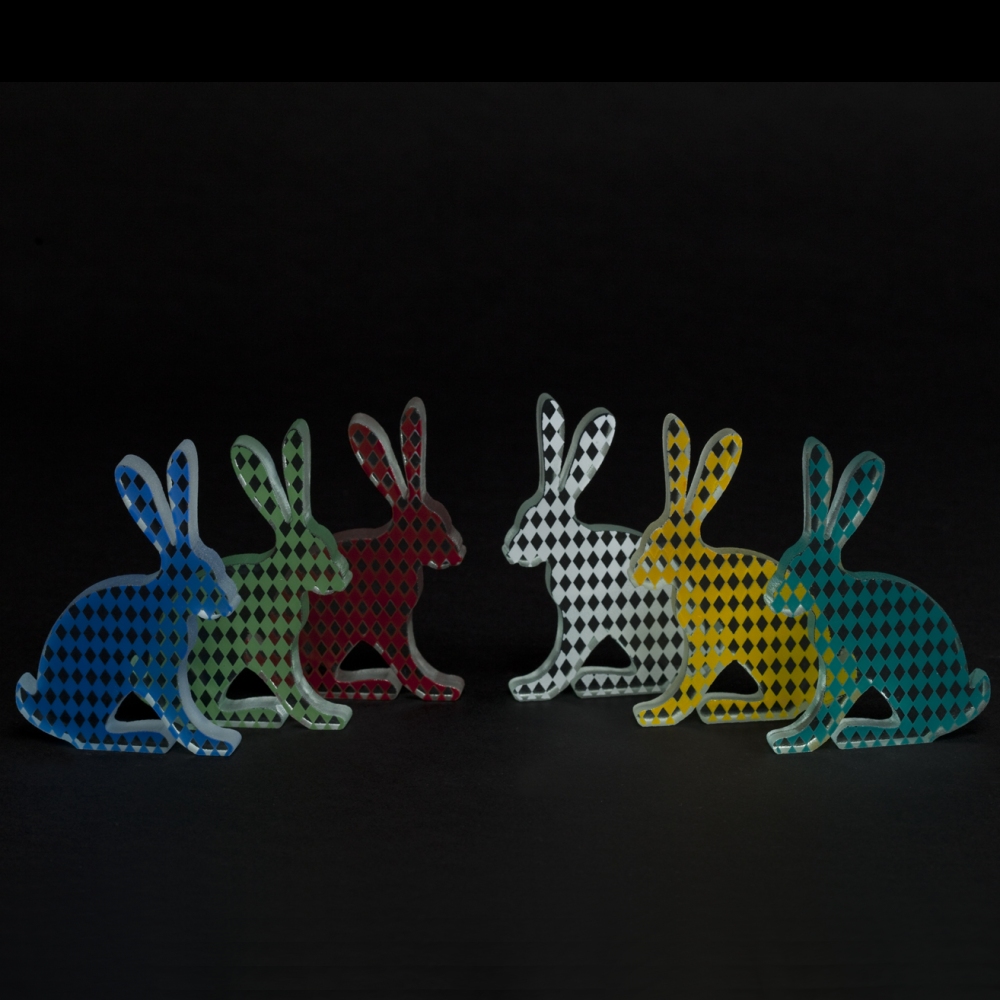 Yellow Harlequin Hare Glass Sculpture on Luulla
